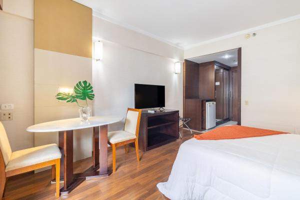 Akile Leoncio - Liberdade