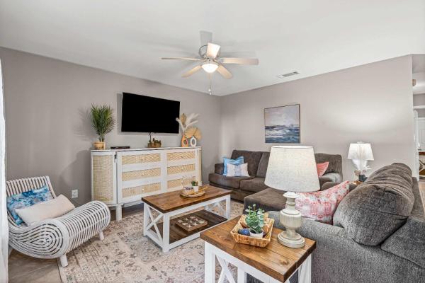 Palm & Pearl - Gulf Shores, AL