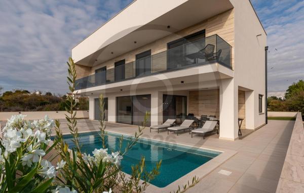 Beautiful Home In Vir - Vir