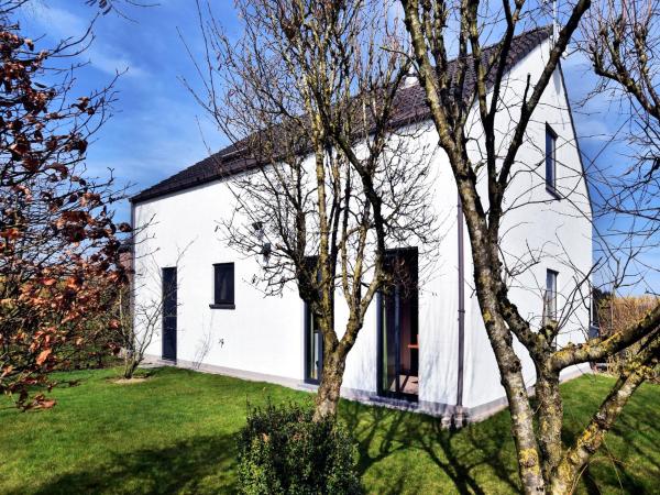 Holiday Home In Peaceful Setting And Large Garden - Rendeux