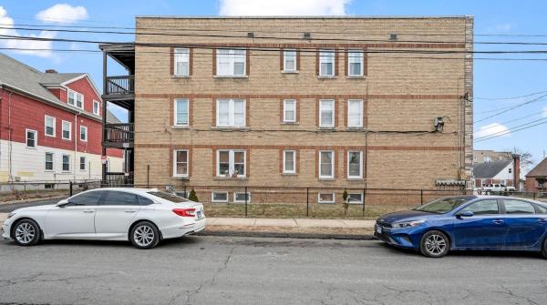 Downtown Hartford 2br Family Pet Friendly - Hartford, CT