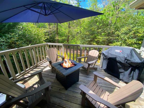The Sapphire Retreat - Cashiers, NC