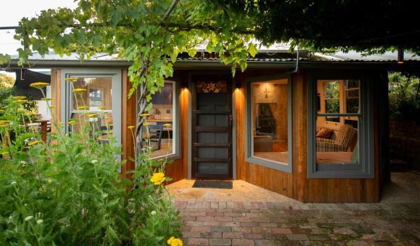 Delphi, Adelaide Hills Garden Bnb - Stirling