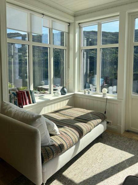 Cabin By Telemark Canal With Private Beach - Morgedal