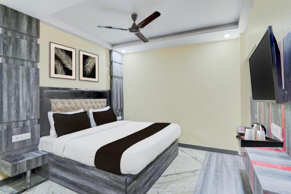 Townhouse Central Prayagraj Bus Terminal Formerly Amba Palace - Prayagraj