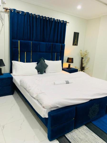 Jojos Two Bed Room Luxury Apartment For Families - Islamabad