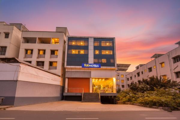 Fabhotel Samudra Executive - Nr Solapur Highway - Pune