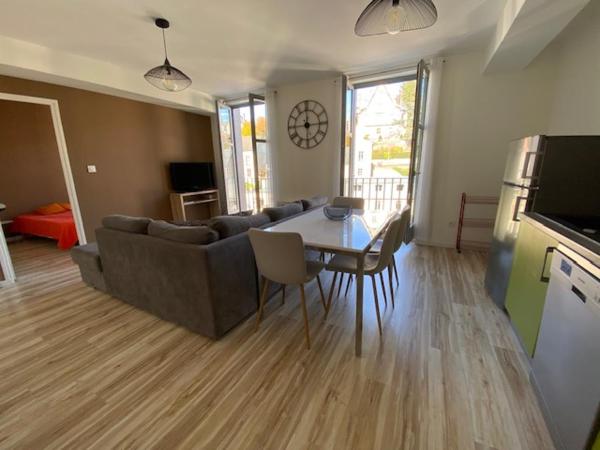 Appartement En Plein Centre De La Bourboule Avec Parking Privé - Murat-le-Quaire