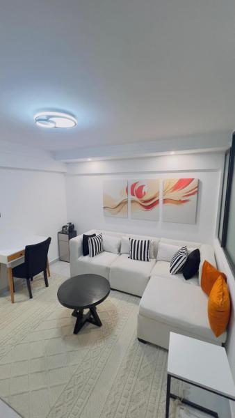 Cozy Apartment In Westlands Near Sarit & Gtc With Rooftop Gym- Longstay Disc - Nairobi