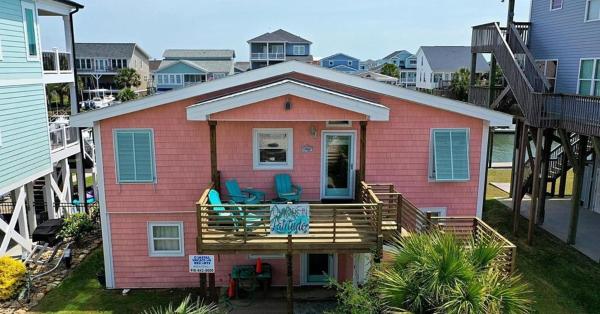 Changes In Latitude Home - Holden Beach, NC