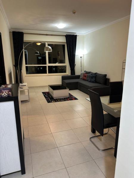 Fantastic 1 Bed Apt Near Marina & Jumeira Beach - Dubai