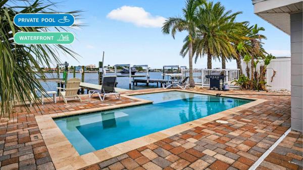Castaway Waterfront Home - Indian Rocks Beach, FL