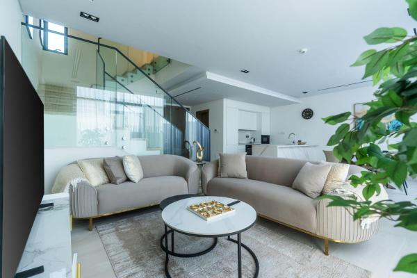 Nasma Luxury Stays- Lavish Townhouse Near The Beach In Al Danah Bay02 - Ras al Khaimah