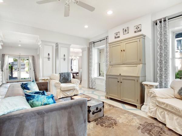 Maisonette La Belle - Savannah, GA