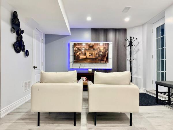 Modern Cozy Basement Suite Free Parking - Brampton