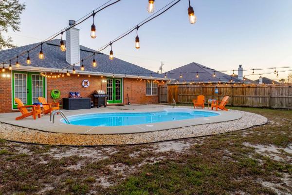 Rangers Outpost Pool Foosball Only 5 Min To Beach - Navarre, FL