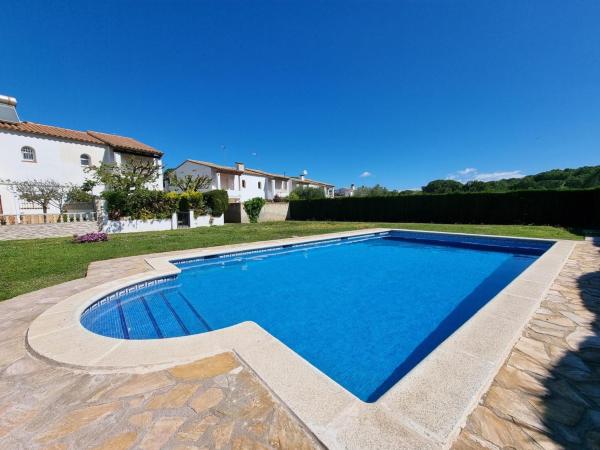 Casa Adosada En L'escala Con Terraza Y Parking Privado, Cerca De La Playa - Hisp-236-83 - Albons