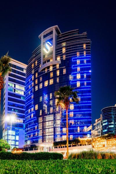 A Luxurious 1 Bedroom Apartment In Al Barsha Heights - Dubai