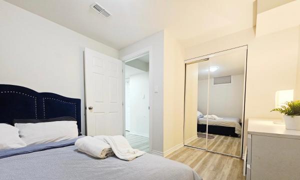 Friendly Neighborhood Garden Ave- 1 Mins To Hwy403 - Brantford, ON