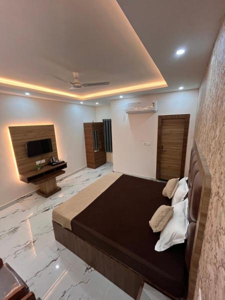 Pepper Stayz In Ayodhya Near Ramjanmabhoomi - Ayodhya