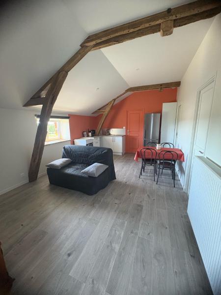 Gîte 4 Personnes Tout éQuipé à Anzy-le-duc - Saône-et-Loire