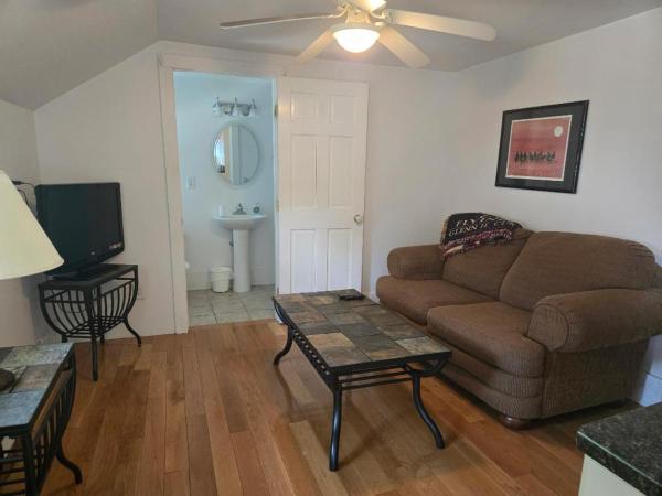 Gulf Stream House - Hammondsport Getaway Apartment Unit 11 - Bath, NY