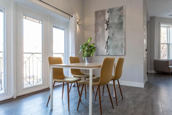 Prime Location! - 1 Min Walk To Wrigley Field - 2br Apts Perfect For Cubs Fans! - Loyola - Chicago