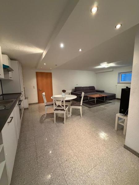 Mainzeit Albertshofen 2 Zimmerwohnung Parkplatz - Dettelbach