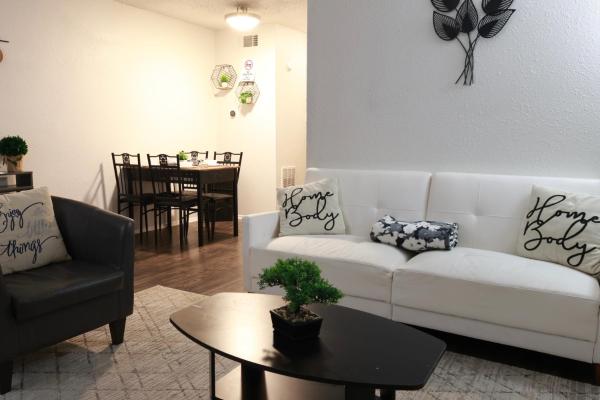 Chic & Comfy Minutes To Zilker Park & Downtown! - Windsor Park - Austin