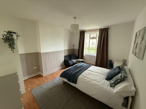 Private Rooms In Central Location - Bromley