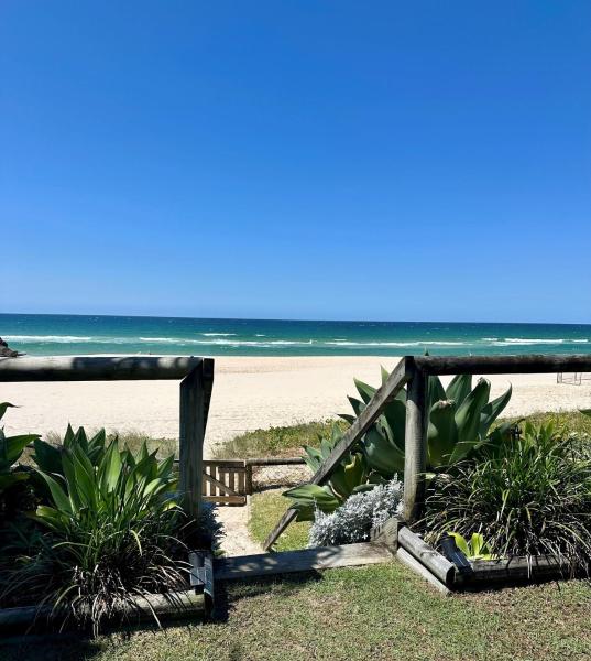 Beachfront Bliss - Coolangatta