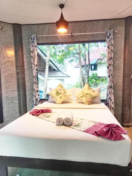 Family View A4 - Ko Lanta