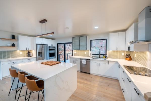 Modern Entire Home Near Uva - Charlottesville, VA