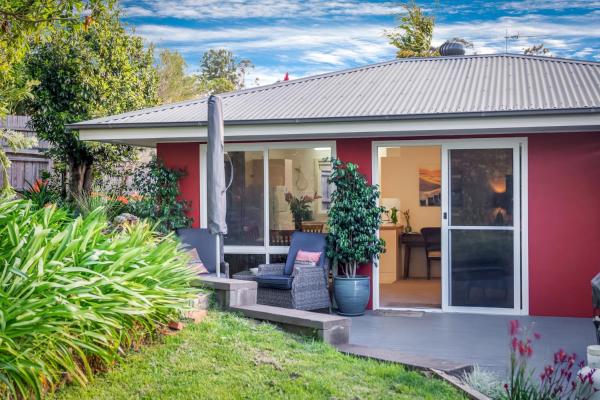 Milton Village Retreat - Secluded Comfort - Australia