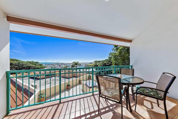 Shingley Ocean Views - Airlie Beach