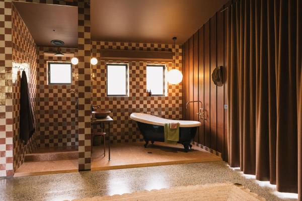 The Saltbush Inn - Tweed Heads