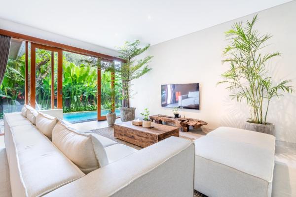 The R Villa Merapi - Shared Villa - チャングー