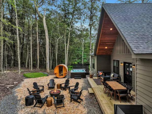 Golf Sim, Game-movie Room, Spa, Sauna, Arcade ! - Pocono Lake