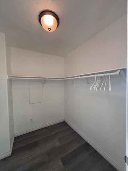 Claire Home - Corona