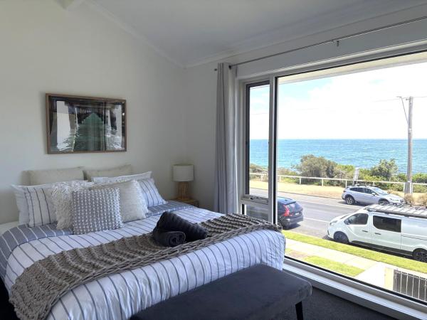 Stunning Water Views - Bayside Beach House Mornington - Mornington