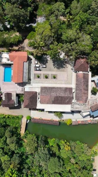 Sibees Garden - Kerala