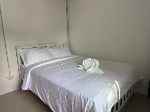 Flow Stay Koh Samet I10 流宿沙美島 雙人房 Double Room, Private Bathroom, 2-5mins Walk Distance To Pier And Everywhere - Ko Samet