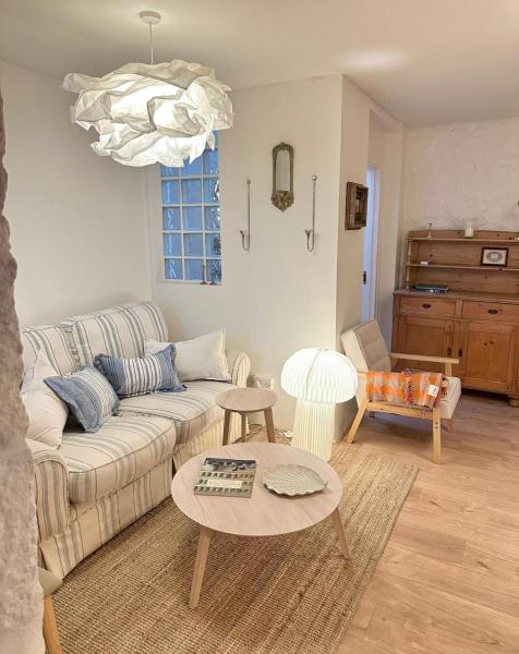 Heart Of St Ives With Parking - 2 Bedrooms - St Ives