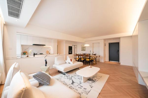 Pure Home-shanghai Core High-floor House, Large Area, Near Yuyuan Garden, The Bund People's Square,commanding Panoramic Night Of The Pearl Tower,enjoying The Stunning Views Of The Bund - Shanghái