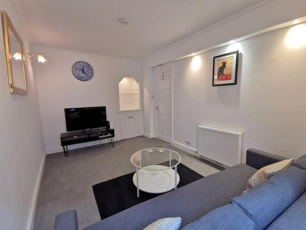 High Street Hideaway - Kirkcaldy