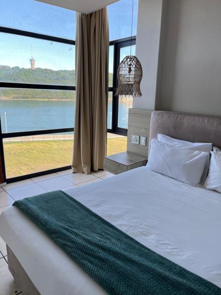 Holiday Aparthotel By Harbour - Durban