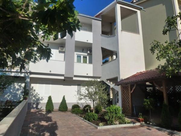 Apartment Palma - Promajna