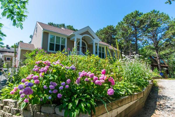 Updated Property On Lt Island - Wellfleet, MA