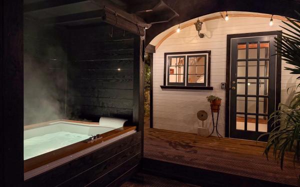 The Cabana - A Romantic Seaside Getaway And Garden - Fareham