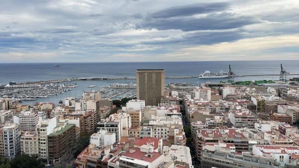 Sky Views Studio In City Centre - Alicante